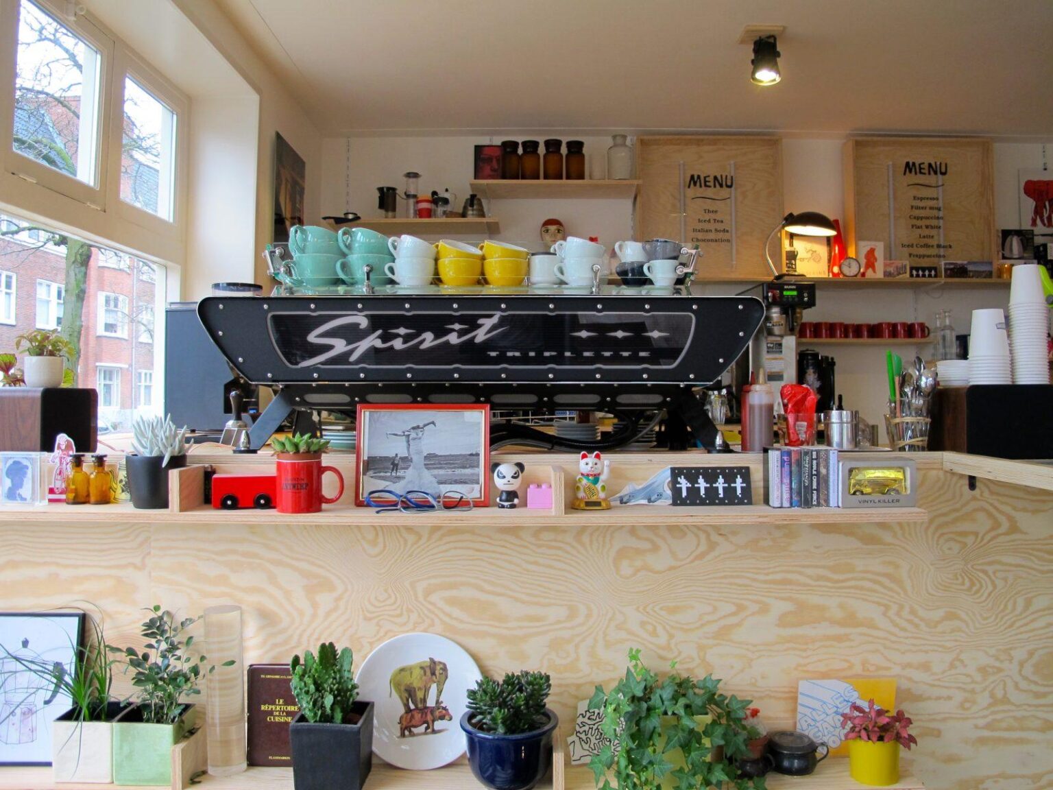 BEST 10 CAFES in AMSTERDAM - Amsterdam Daily News Netherlands & Europe