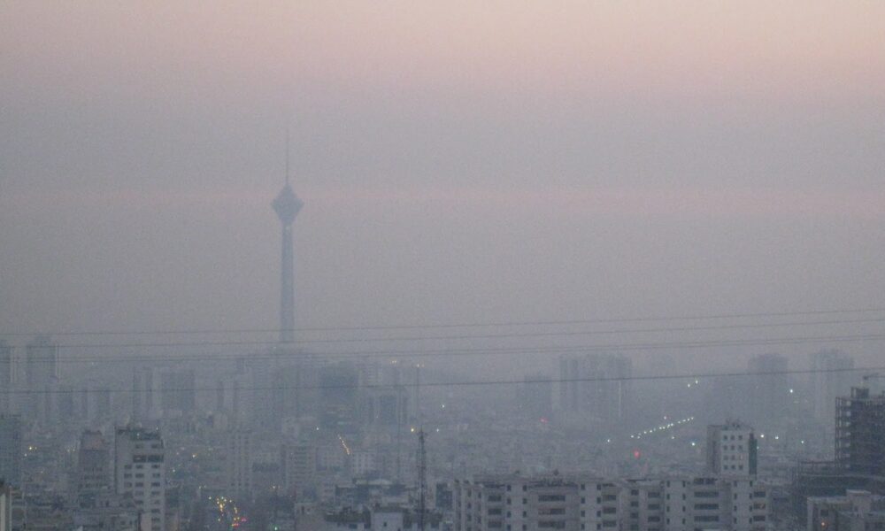 Air pollution causes about 21,000 deaths per year in Iran - Amsterdam ...