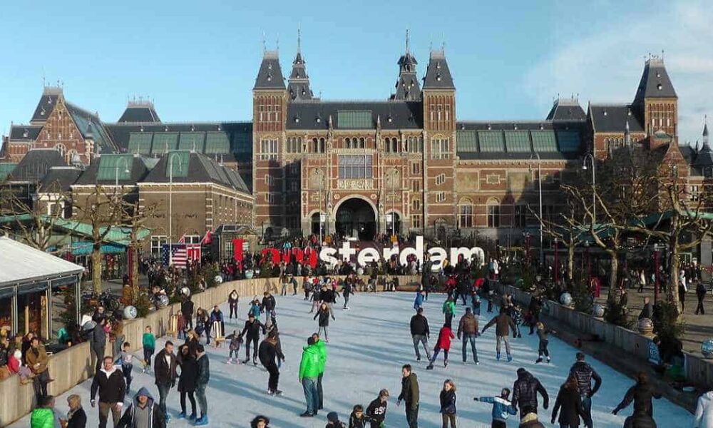 Netherlands' famous ice skating rink opens - Amsterdam Daily News ...