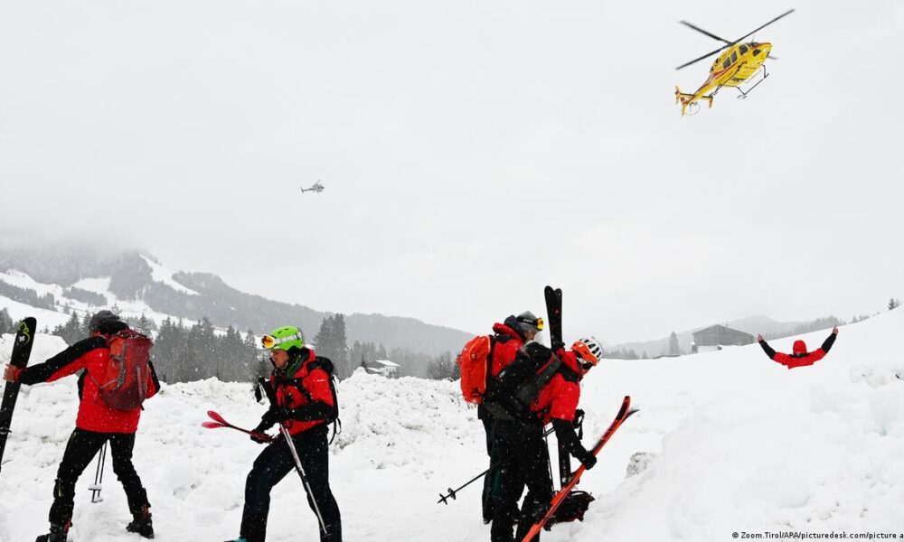 5 people killed by avalanche in Austria - Amsterdam Daily News ...
