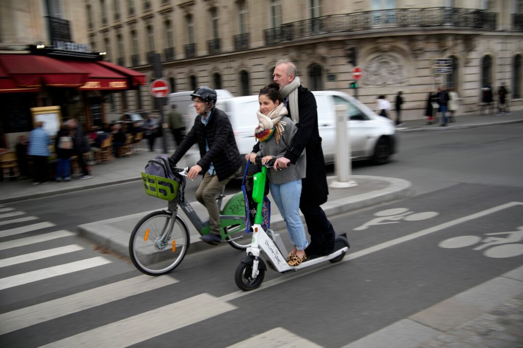 First in the world: scooters banned in Paris - Amsterdam Daily News ...